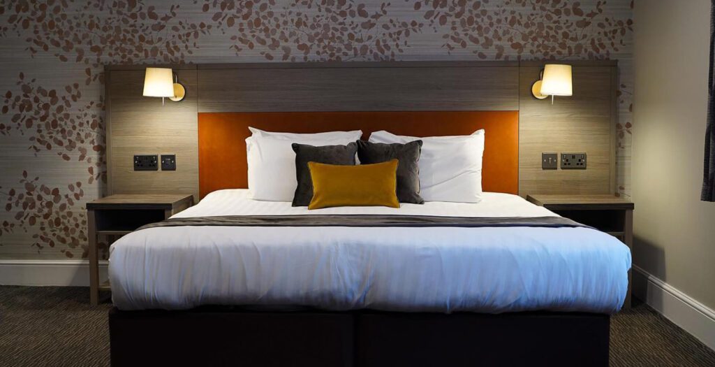 Gallery | The Holt Hotel